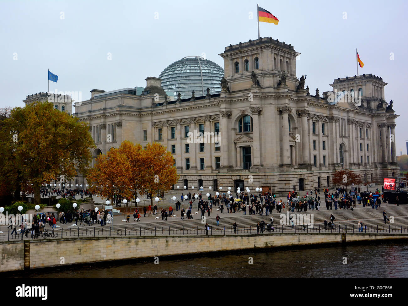 25th anniversary of the fall of Berlin Wall Stock Photo - Alamy