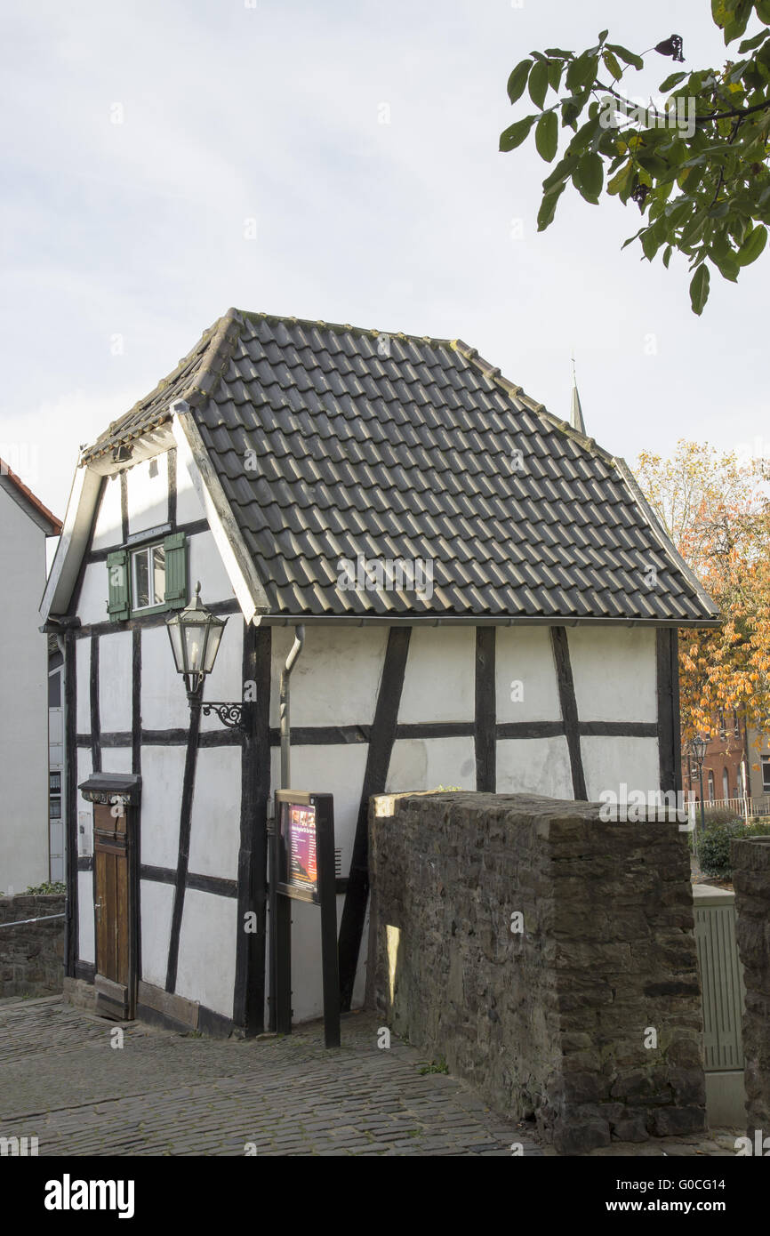 Old tollhouse hi-res stock photography and images - Alamy