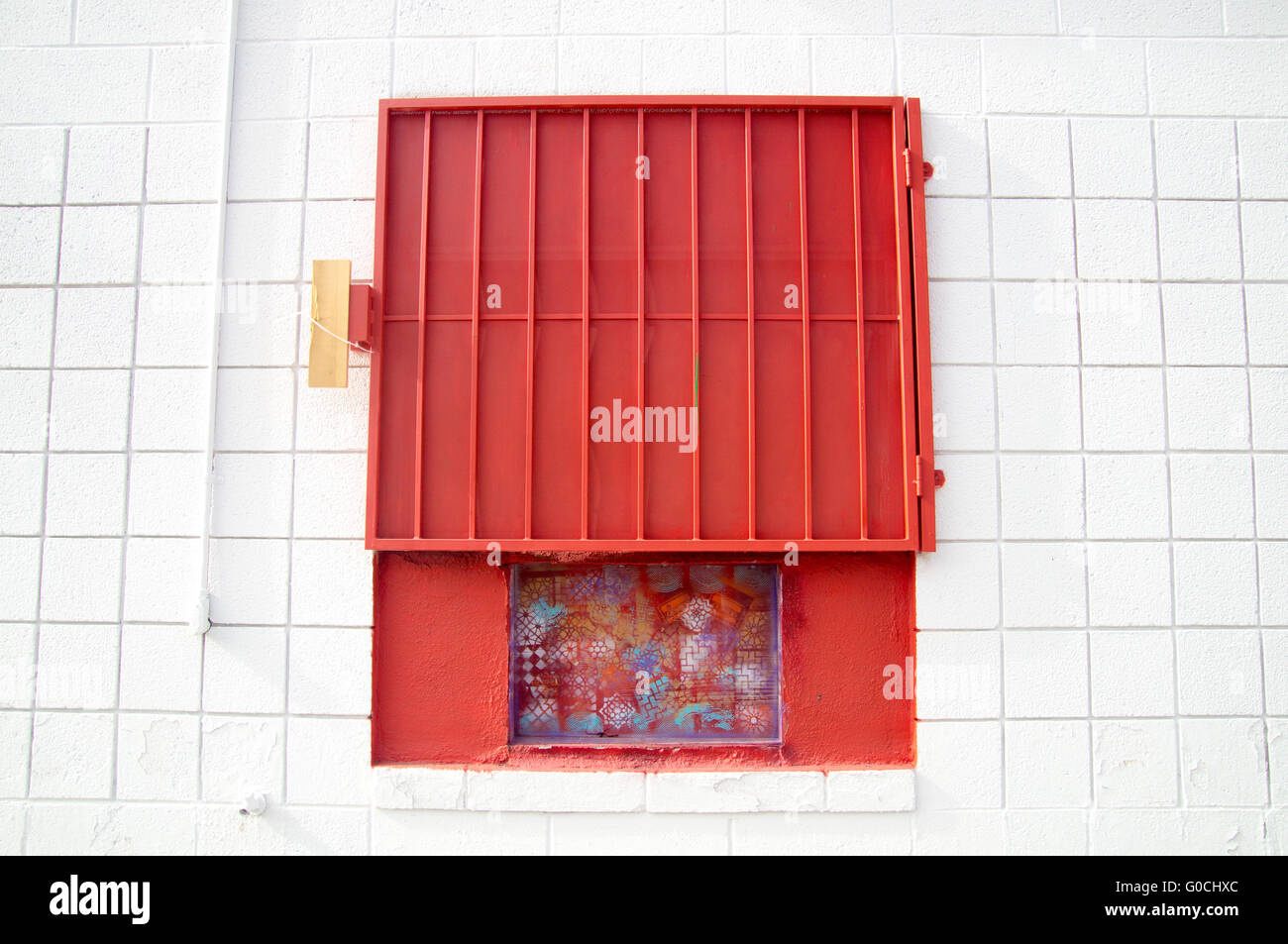 Mesh shutter hi-res stock photography and images - Alamy