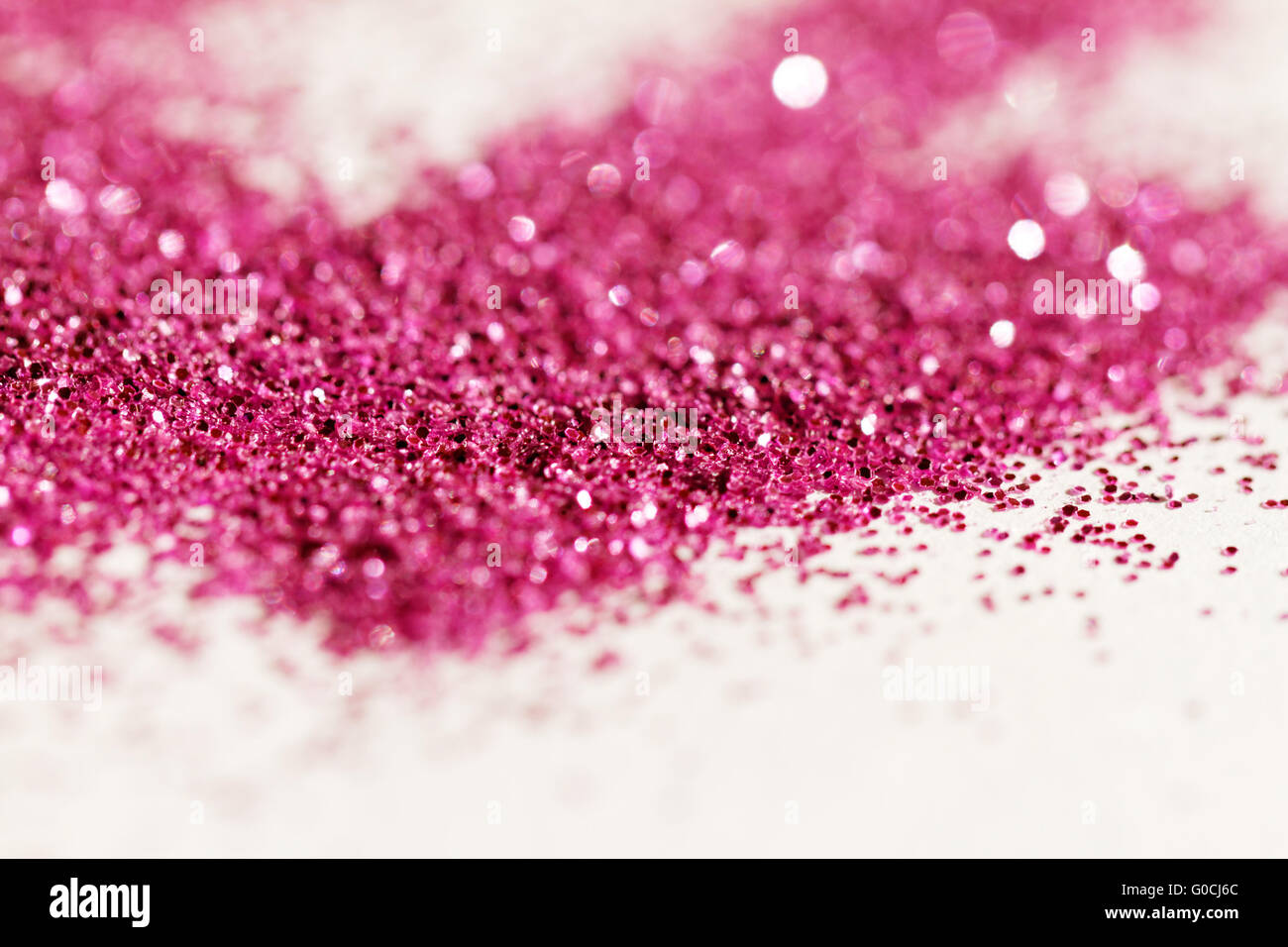 Magenta glitter hi-res stock photography and images - Alamy