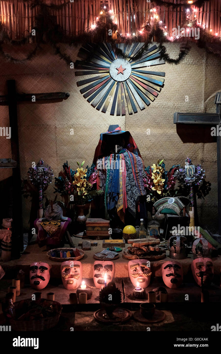 Saint maximon hi-res stock photography and images - Alamy