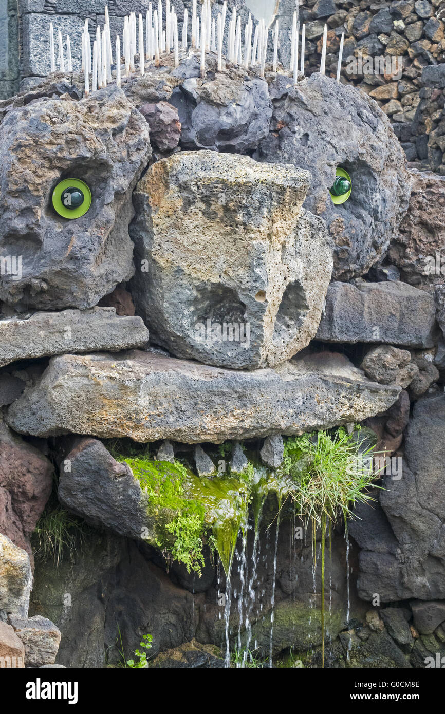 Rocky face hi-res stock photography and images - Alamy