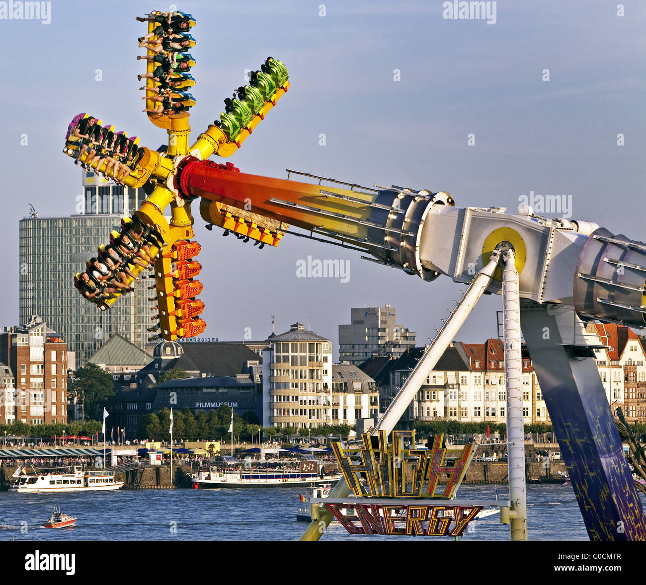 biggest funfair on the river Rhine, Duesseldorf Stock Photo - Alamy