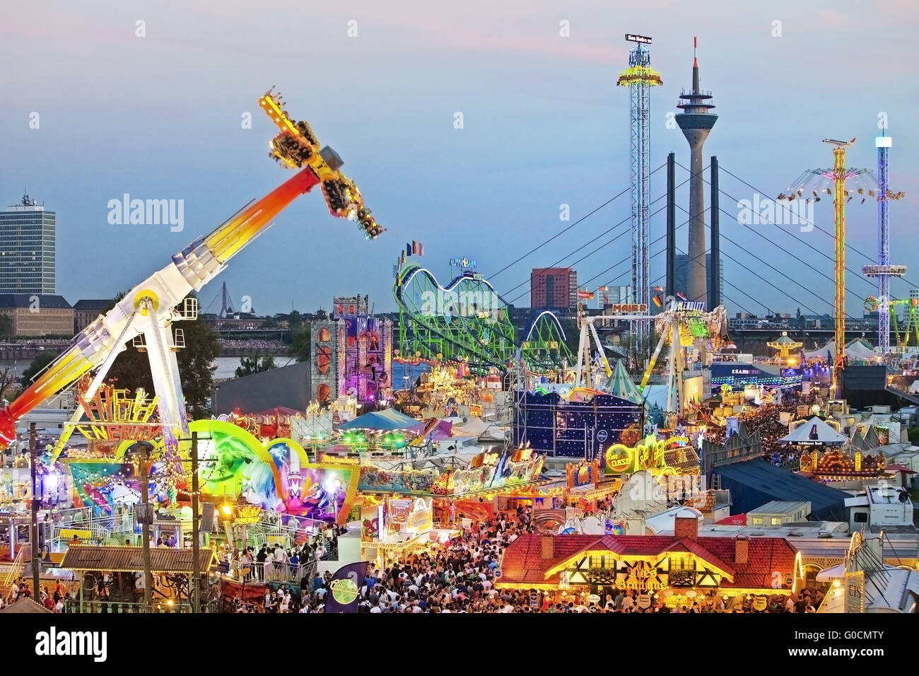 biggest funfair on the river Rhine, Duesseldorf Stock Photo - Alamy