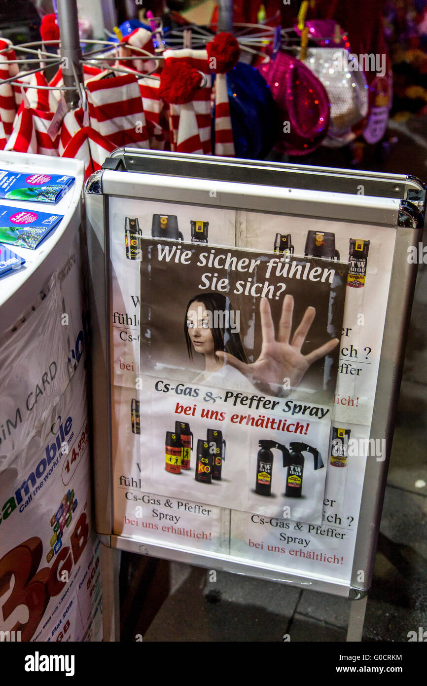 Pepper spray gun hi-res stock photography and images - Alamy