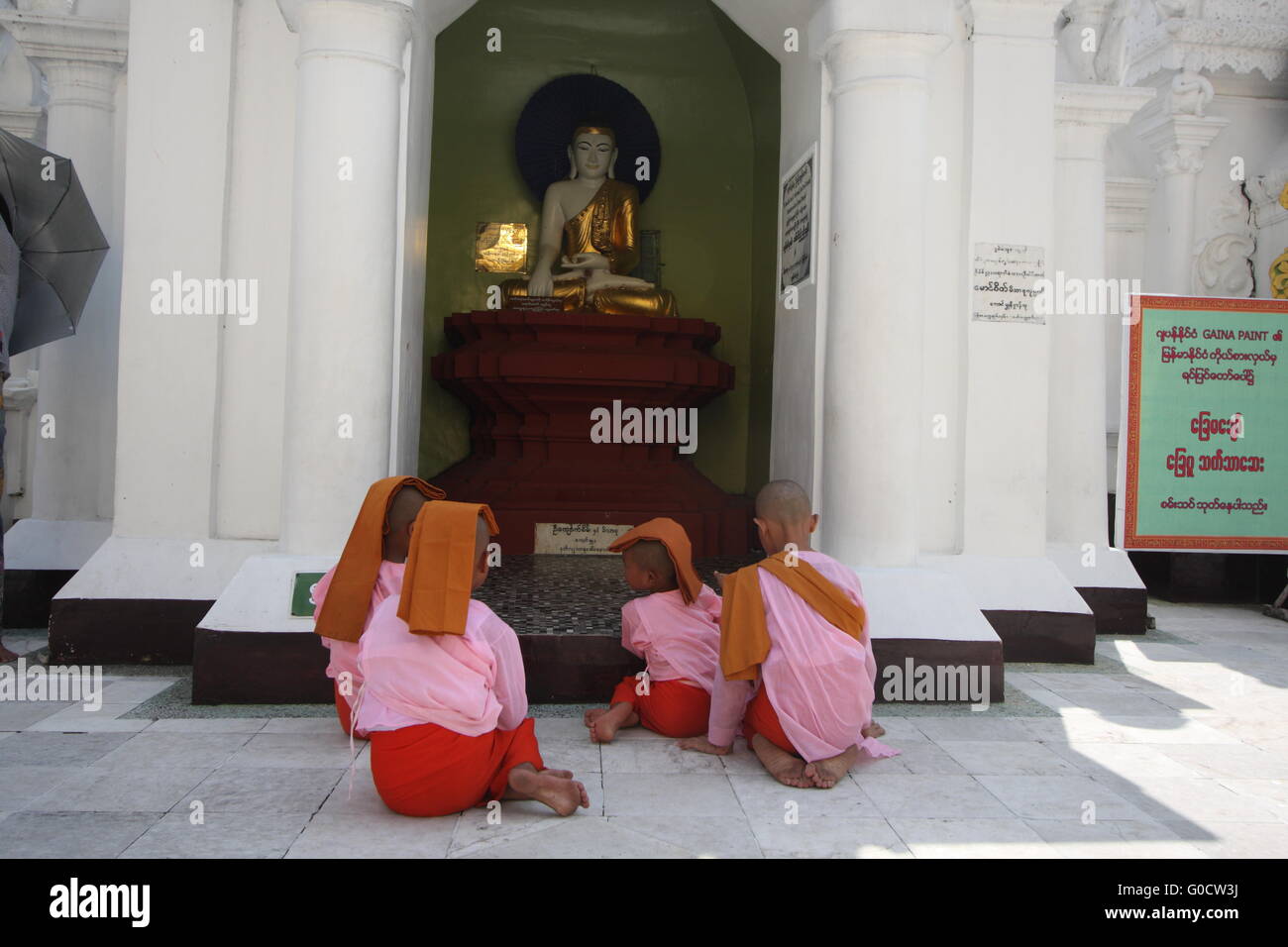 Novice nuns hi-res stock photography and images - Alamy