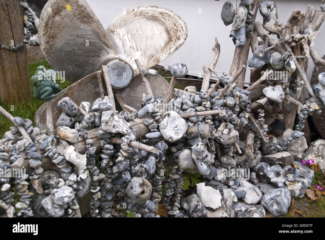 Flintstonesfire stones hi-res stock photography and images - Alamy