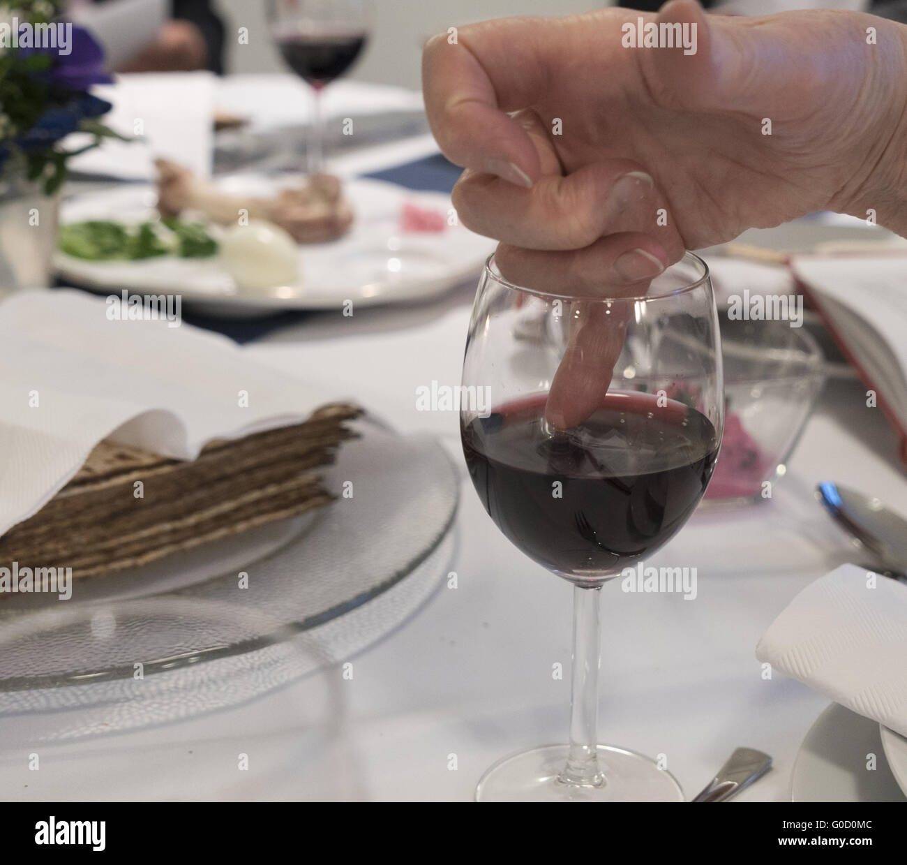 Jewish israel seder hi-res stock photography and images - Alamy