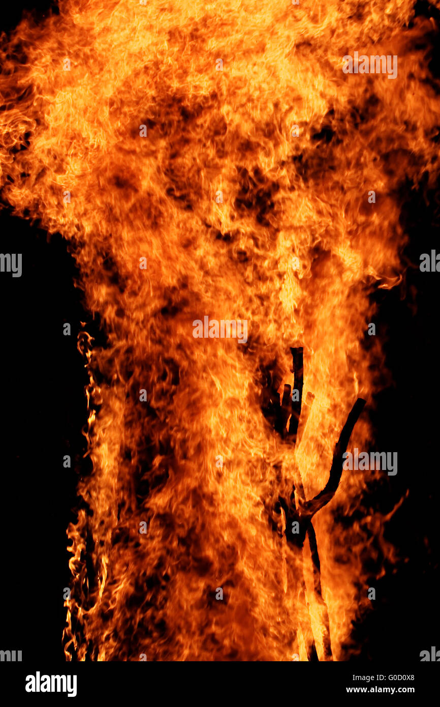 Beautiful camp fire at the dark night Stock Photo - Alamy