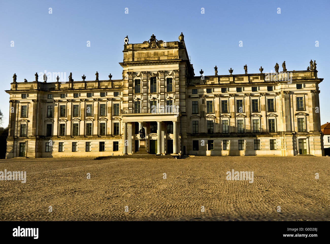 Schloss ludwigslust hi-res stock photography and images - Alamy
