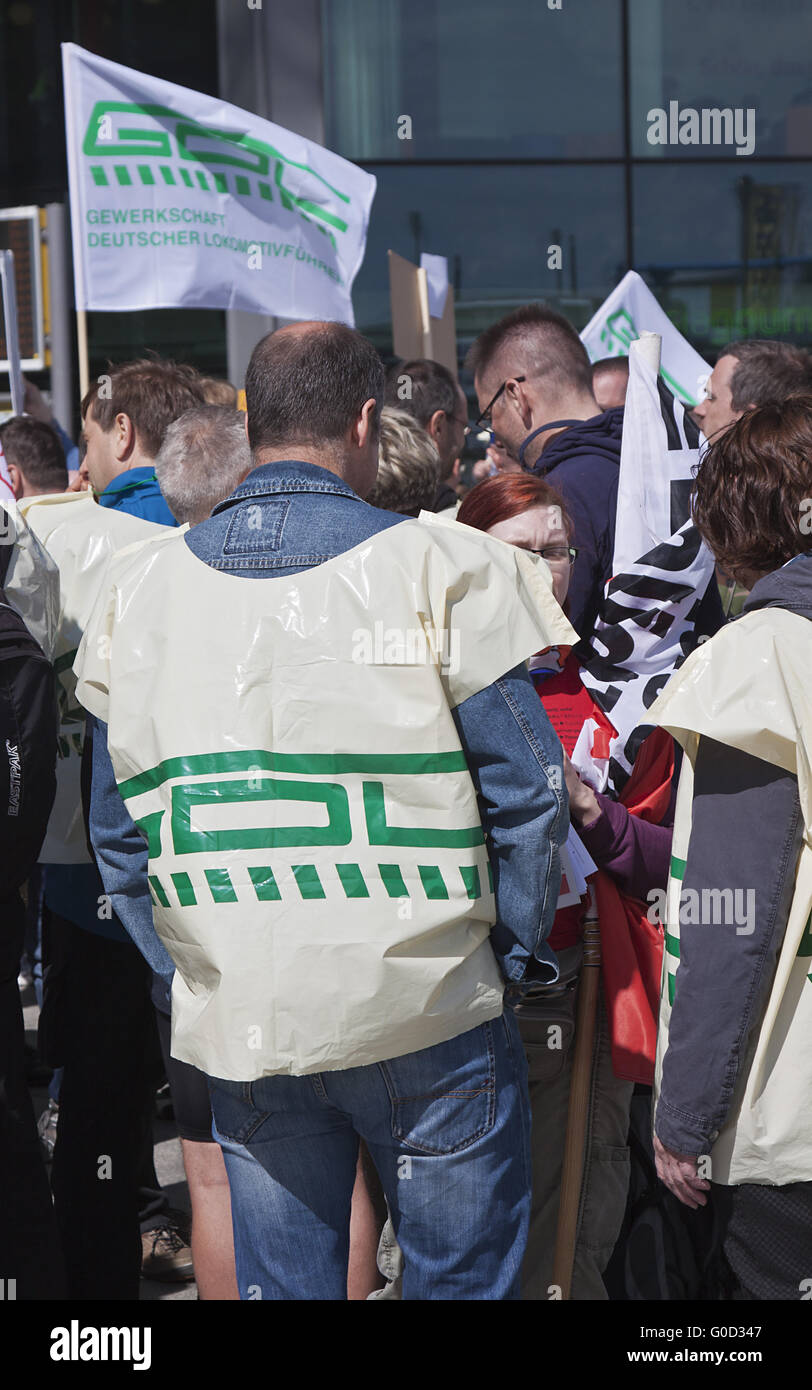 Fundamental rights hi-res stock photography and images - Alamy