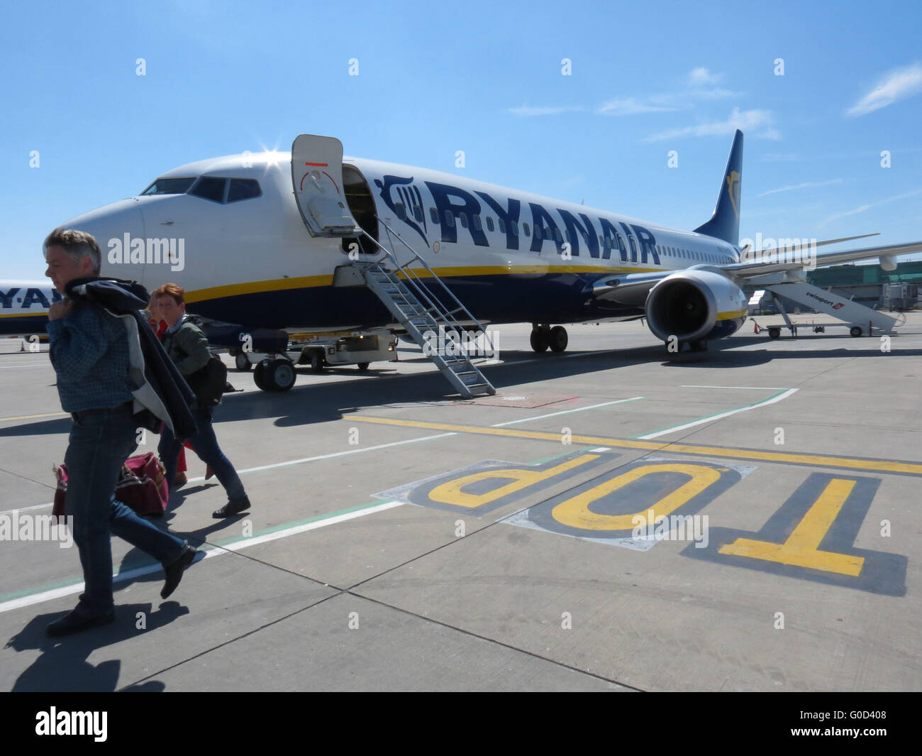 Ryanair plane interior hi-res stock photography and images - Alamy