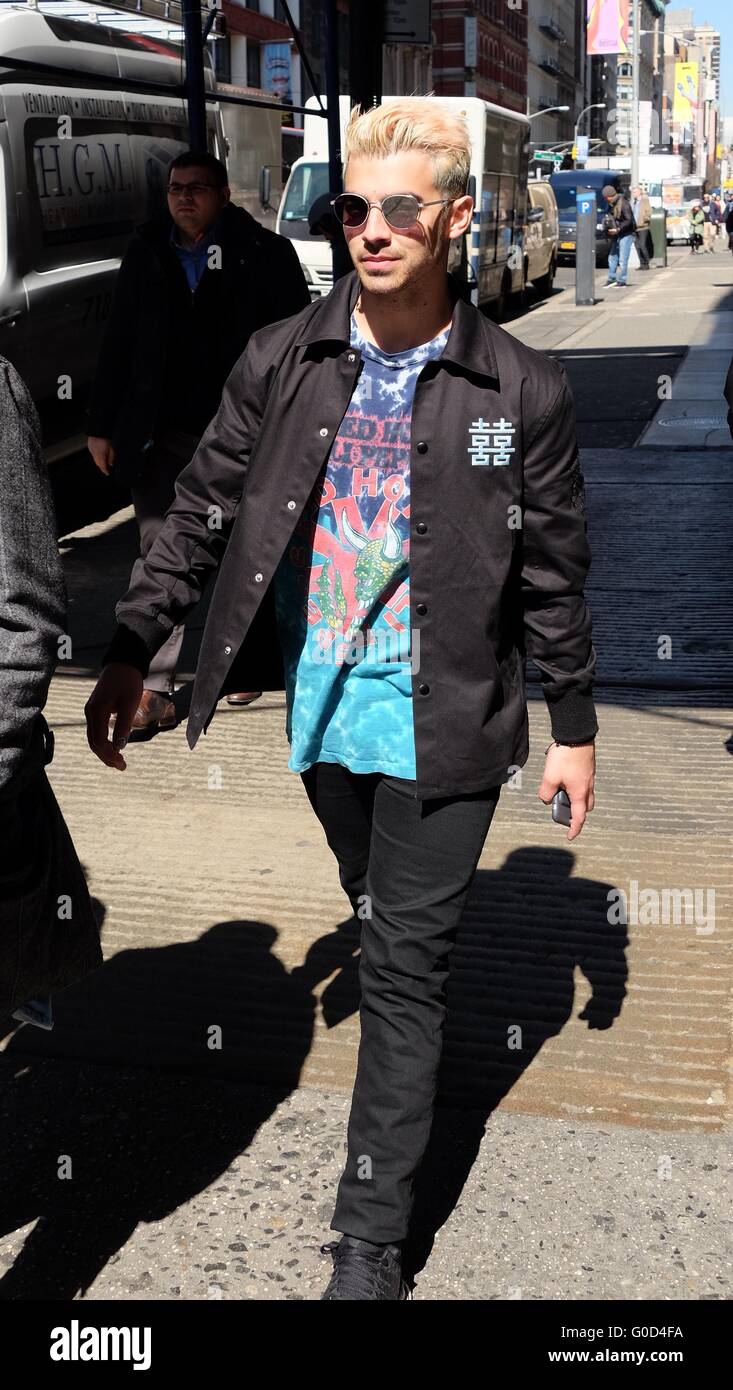 Joe Jonas shopping in Soho Featuring: Joe Jonas Where: Manhattan, New ...