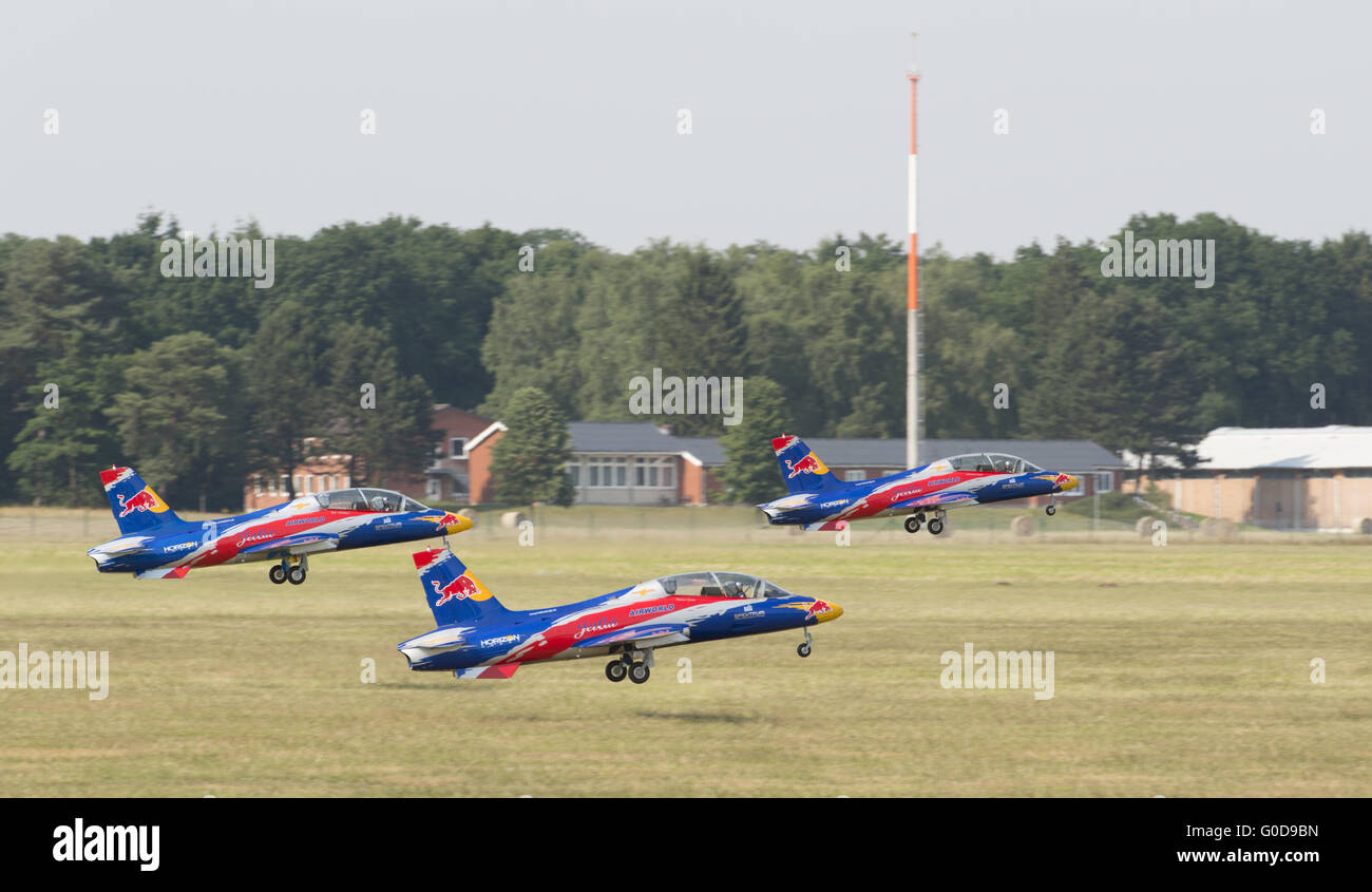 Red bull jet hi-res stock photography and images - Alamy