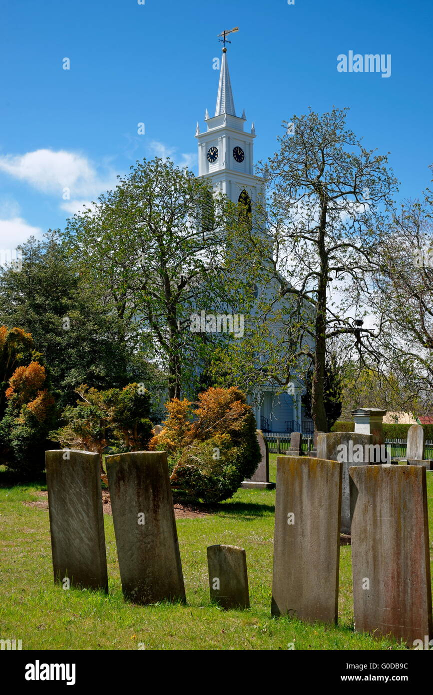 Church and Graveyard Stock Photo - Alamy