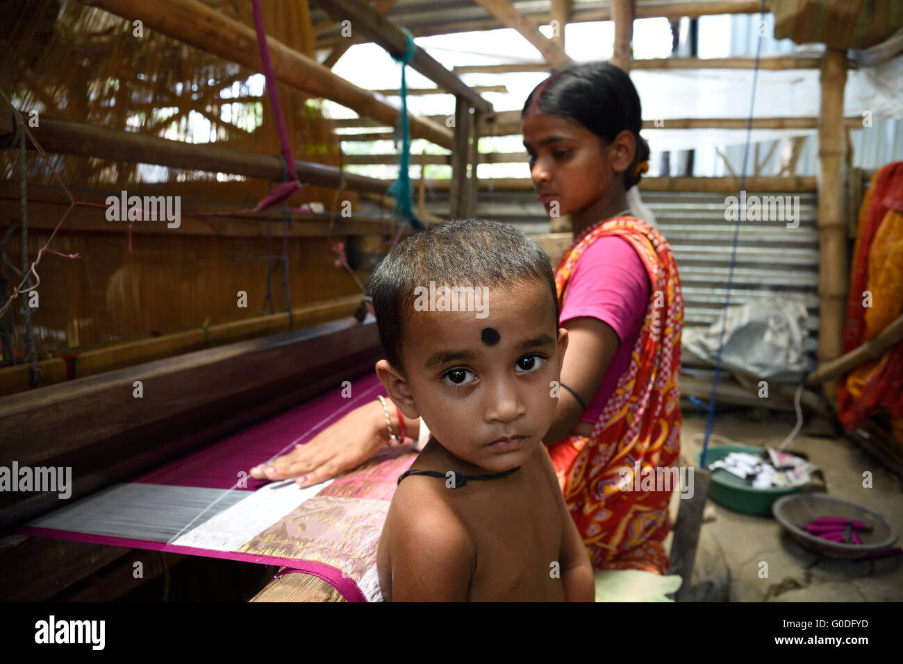 Woman Weaving on a Loom Stock Photo - Alamy