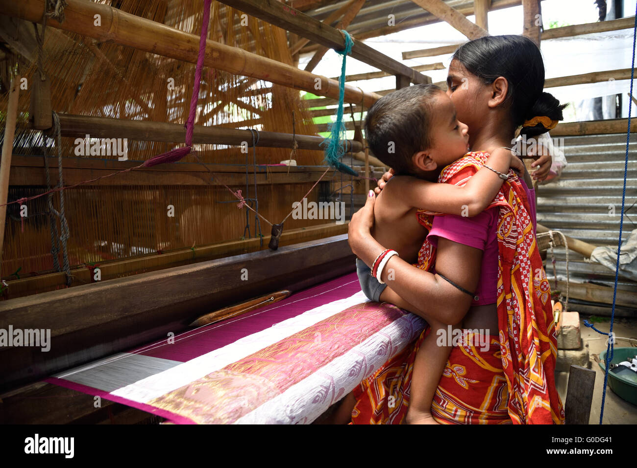 Human Weaving High Resolution Stock Photography and Images - Alamy