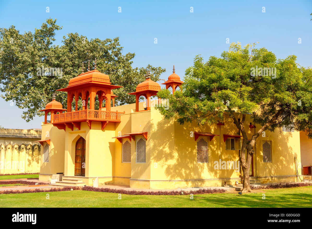 Ancient indian garden house hi-res stock photography and images - Alamy