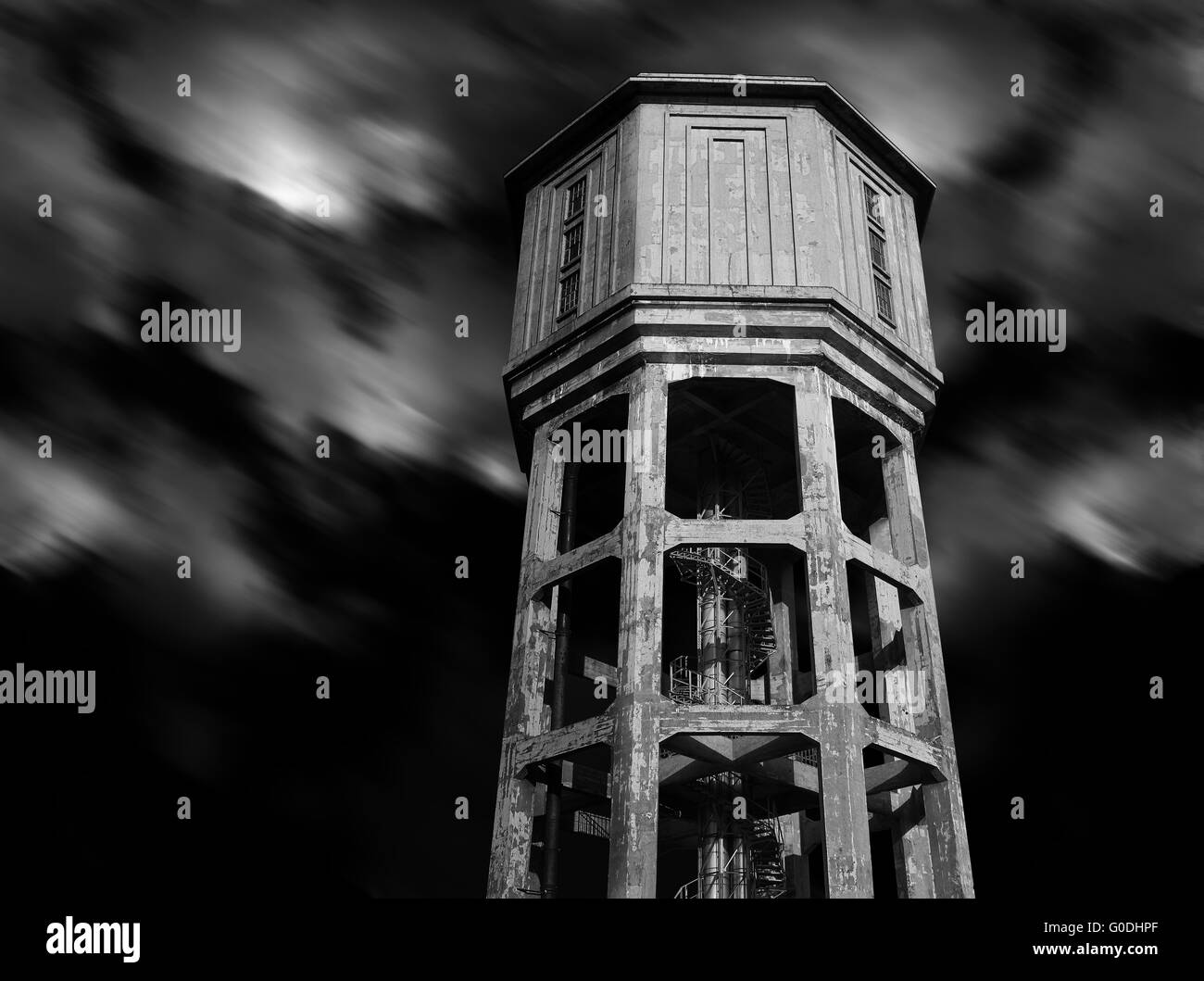 Cistern tower hi-res stock photography and images - Alamy