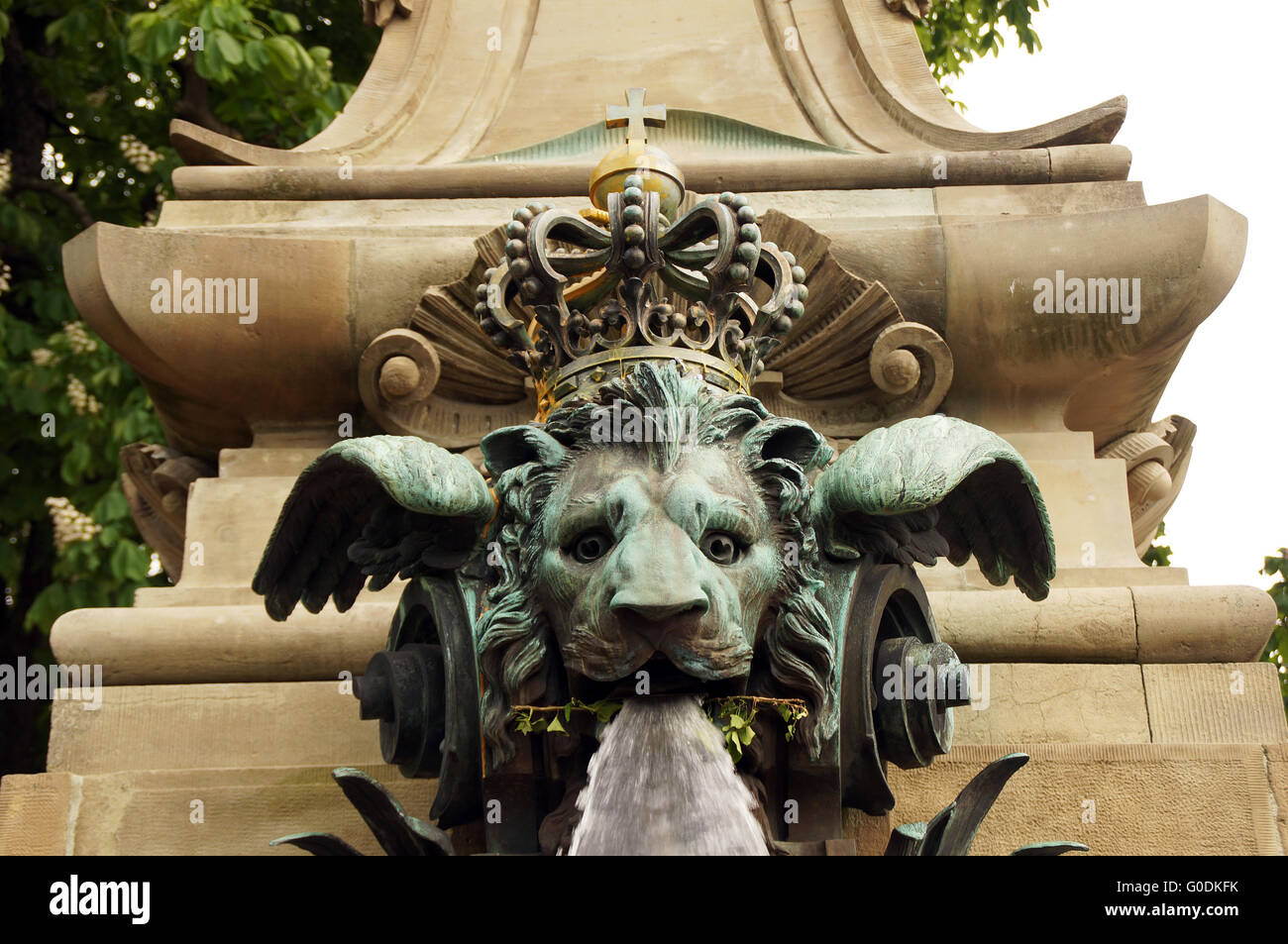 Lion's Head Gargoyle at Ceres fountain Stock Photo - Alamy