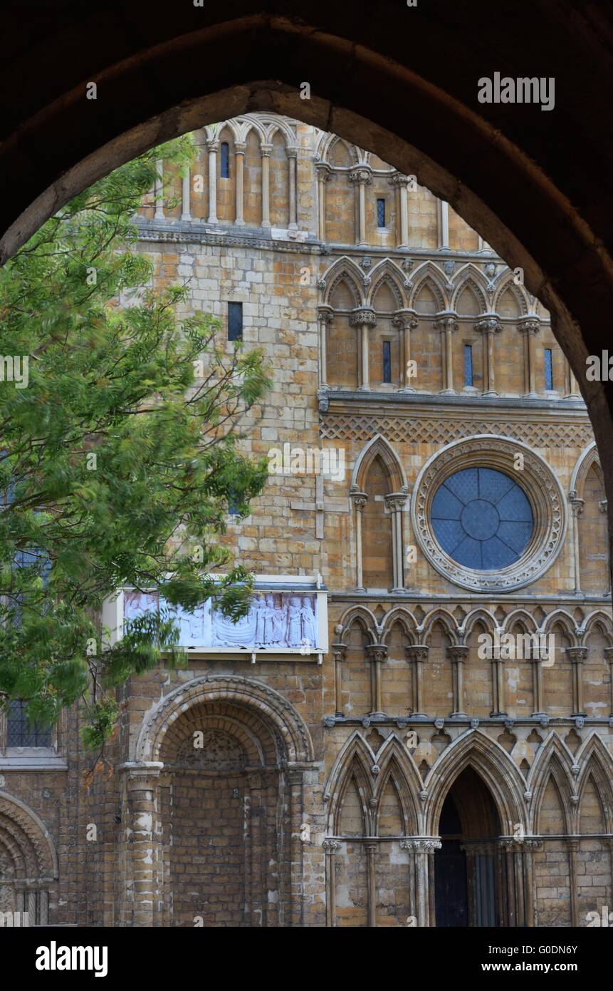 Lincoln Cathedral through archway Stock Photo - Alamy