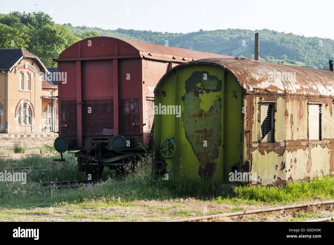 Abandoned old railway wagons at station hi-res stock photography and ...