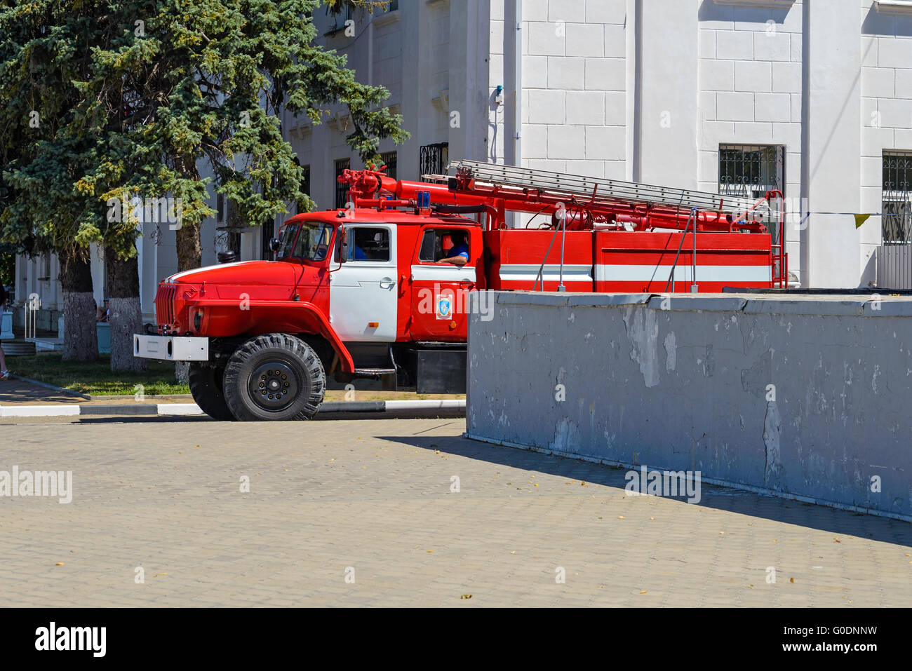 Red firetruck hi-res stock photography and images - Alamy