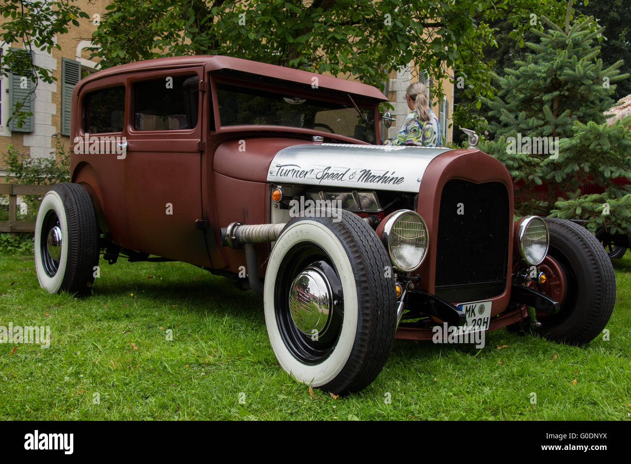 Alt fahrzeug hi-res stock photography and images - Alamy