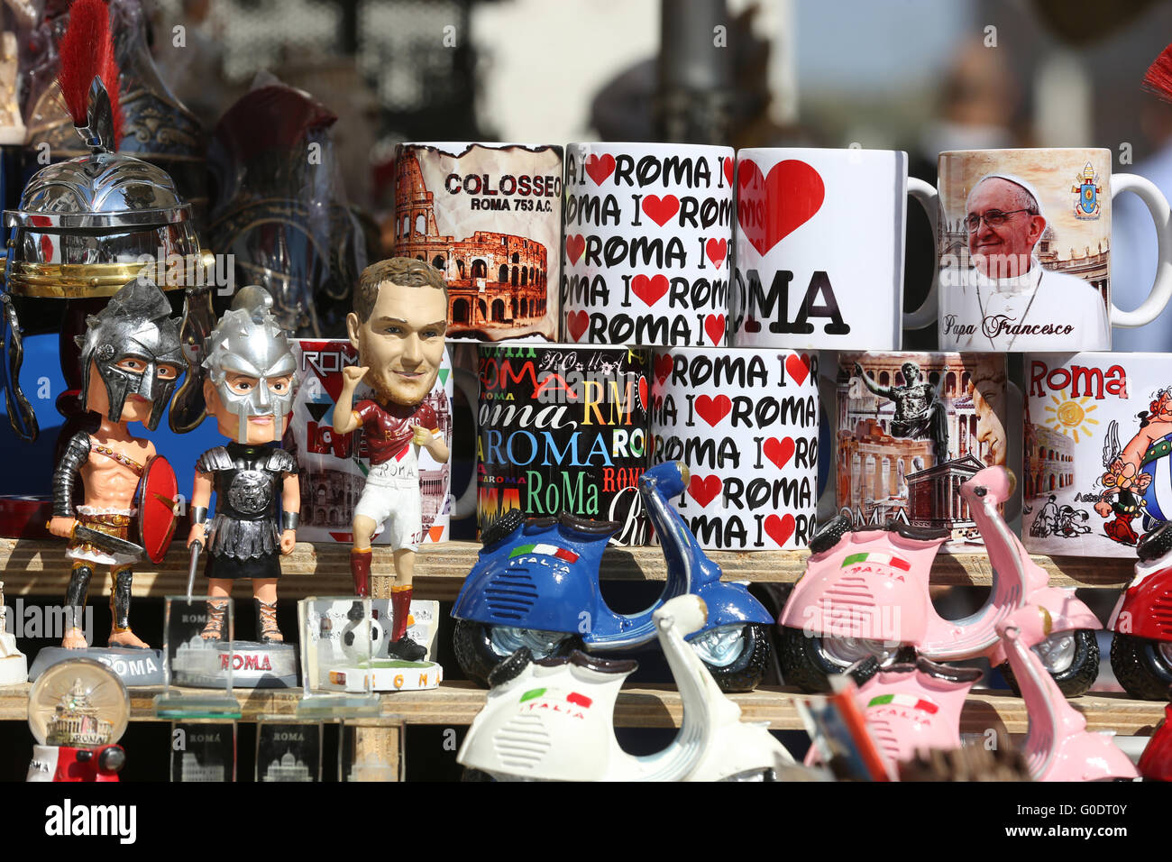 Rome shopping souvenirs hi-res stock photography and images - Alamy