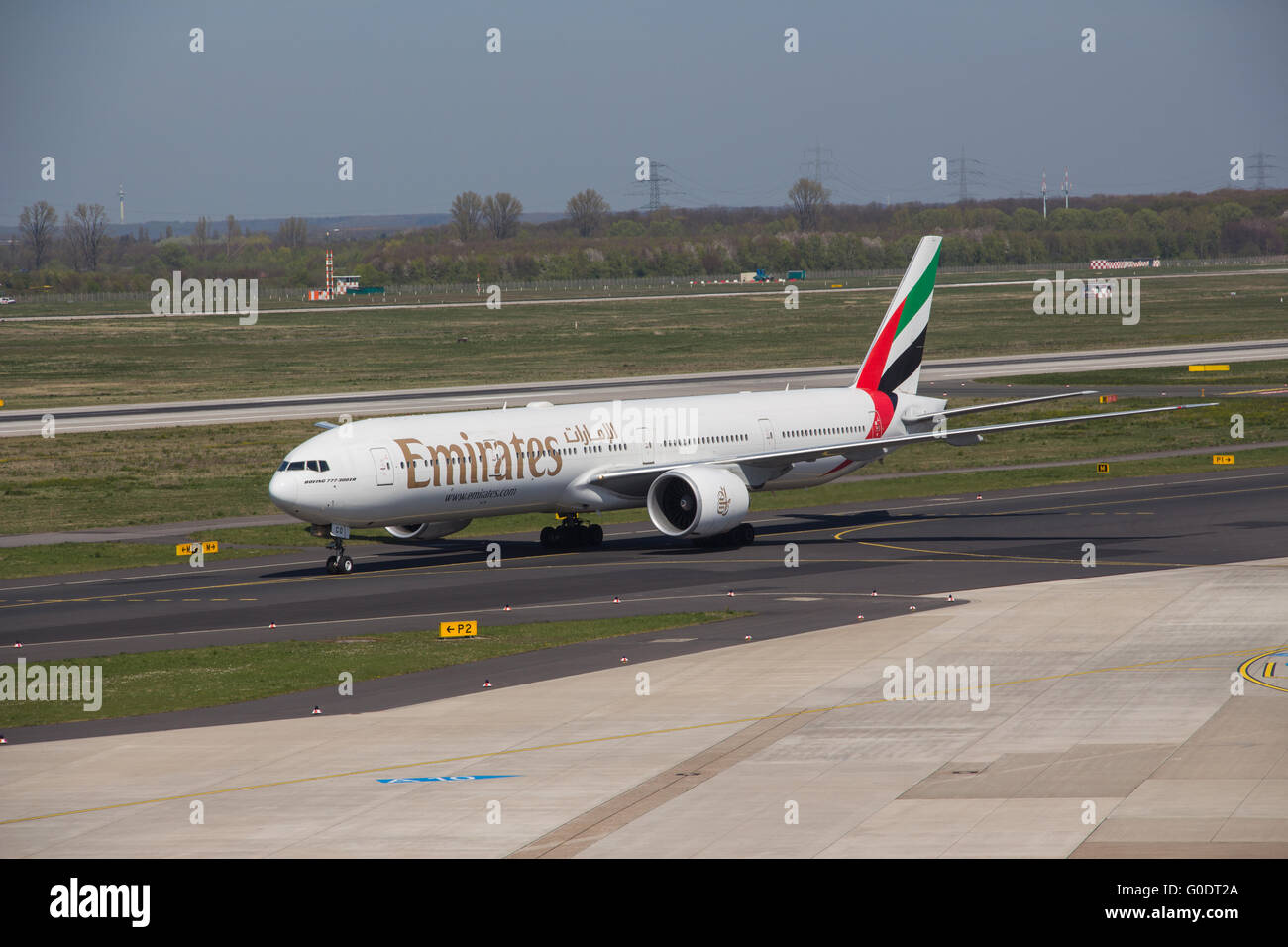 Embraer passagierflugzeug hi-res stock photography and images - Alamy