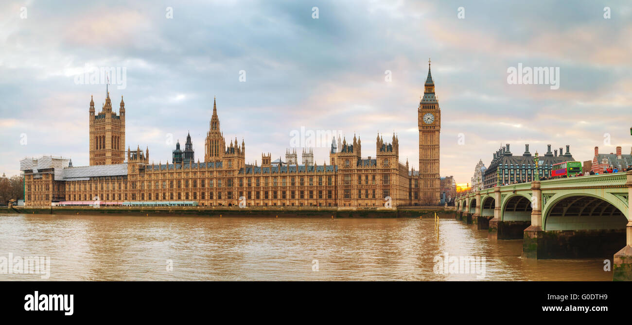 Panoramic overview of the Houses of Parliament Stock Photo - Alamy