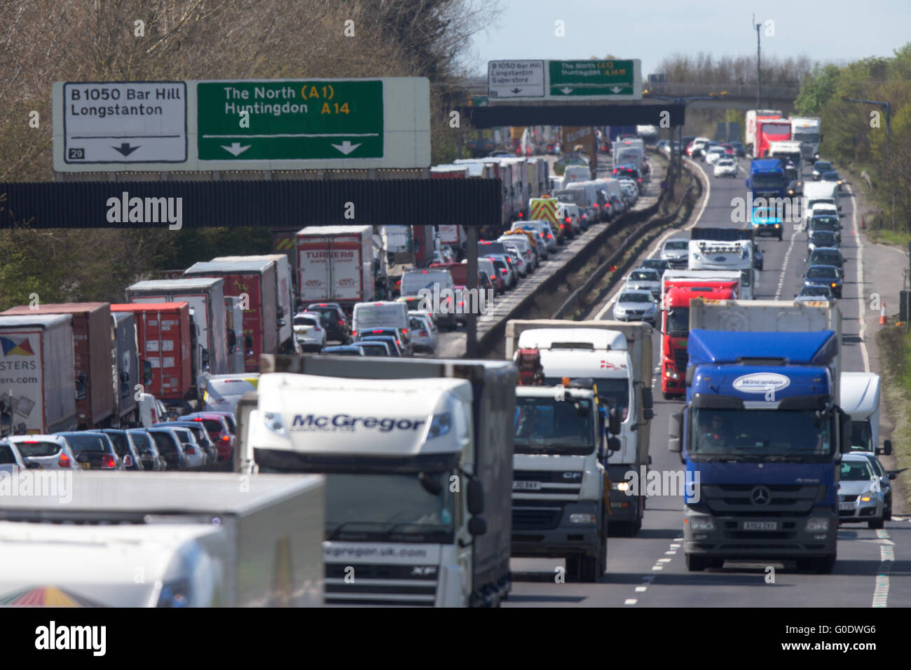 Traffic jam on the A14 dual carriageway in Cambridge Stock Photo - Alamy