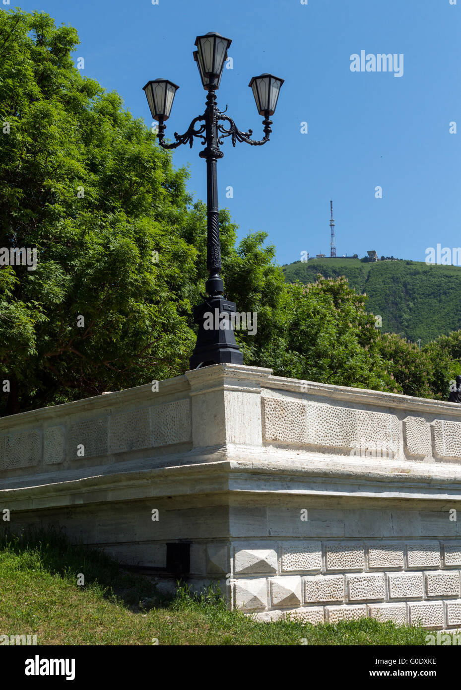 Street lamp old fashion design style hi-res stock photography and ...