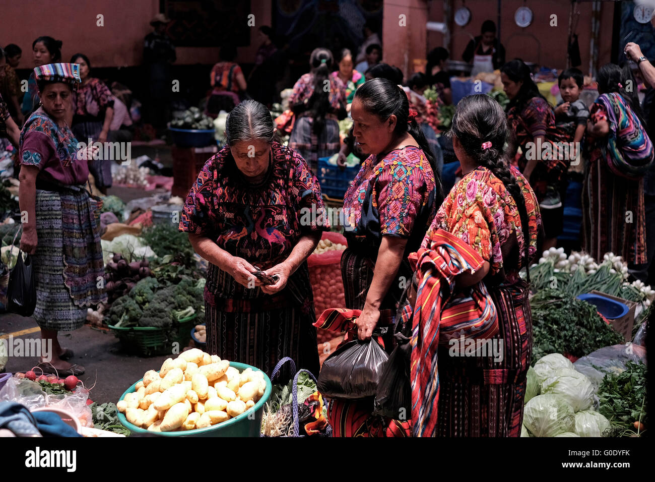 Chichicastenango guatemala quiche kiche kiche hi-res stock photography ...