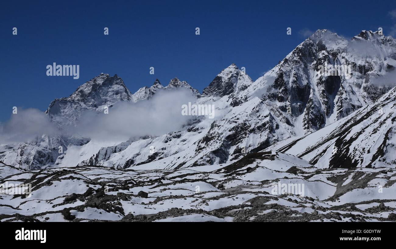 Phari hi-res stock photography and images - Alamy