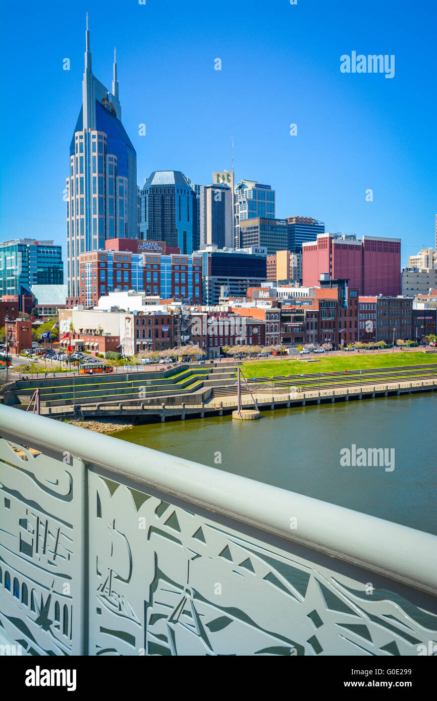 Nashville TN, skyline view dominated by the iconic "Batman" building ...