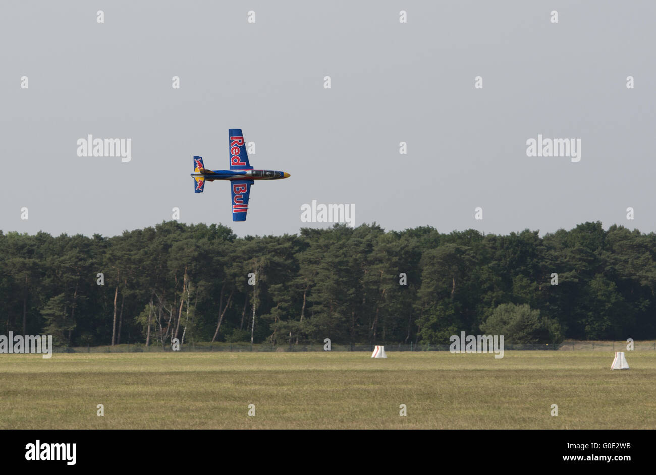 Flying bull hi-res stock photography and images - Alamy