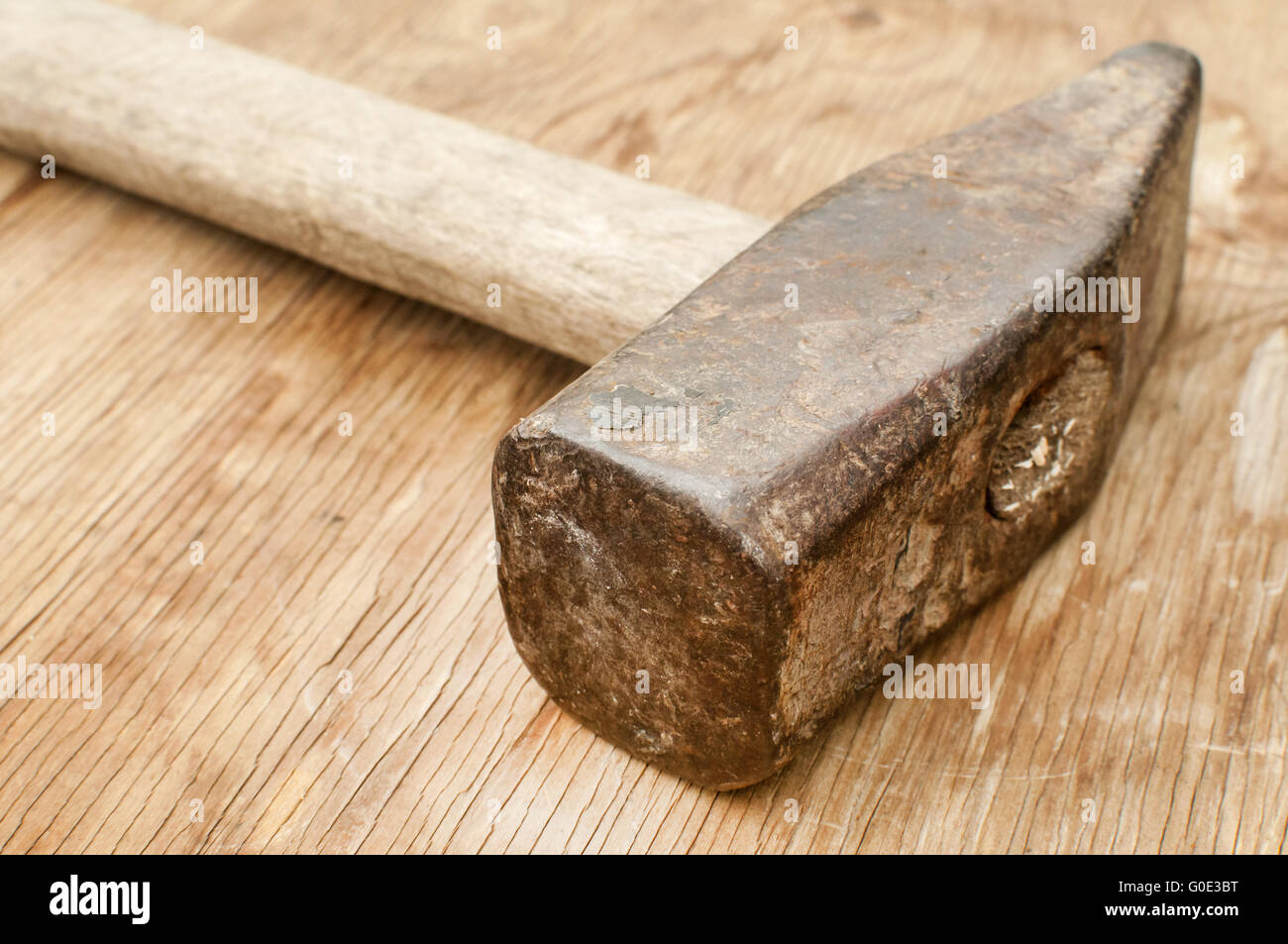 Old weathered grunge hammer head closeup Stock Photo - Alamy