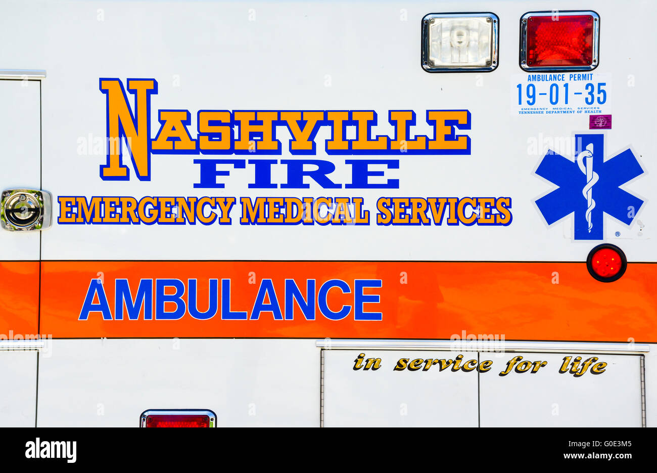 Emt stretcher ems ambulance hi-res stock photography and images - Alamy