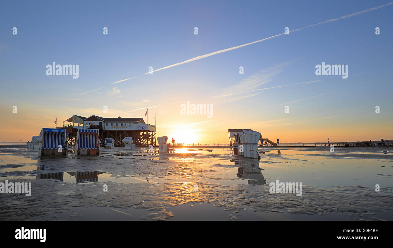 Space hdri hi-res stock photography and images - Alamy