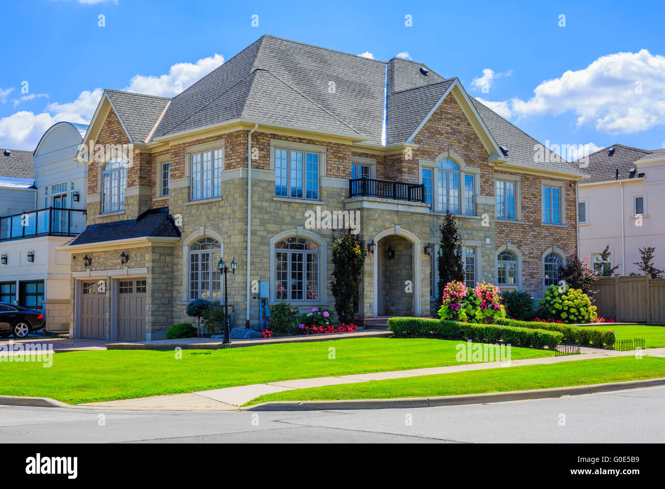 Luxury houses in North America Stock Photo - Alamy