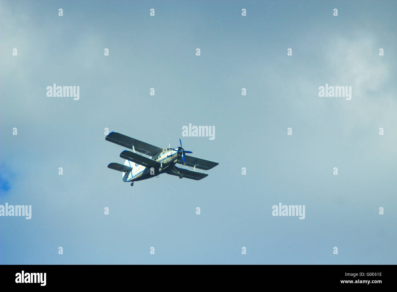 Antonov an 2 flying hi-res stock photography and images - Alamy