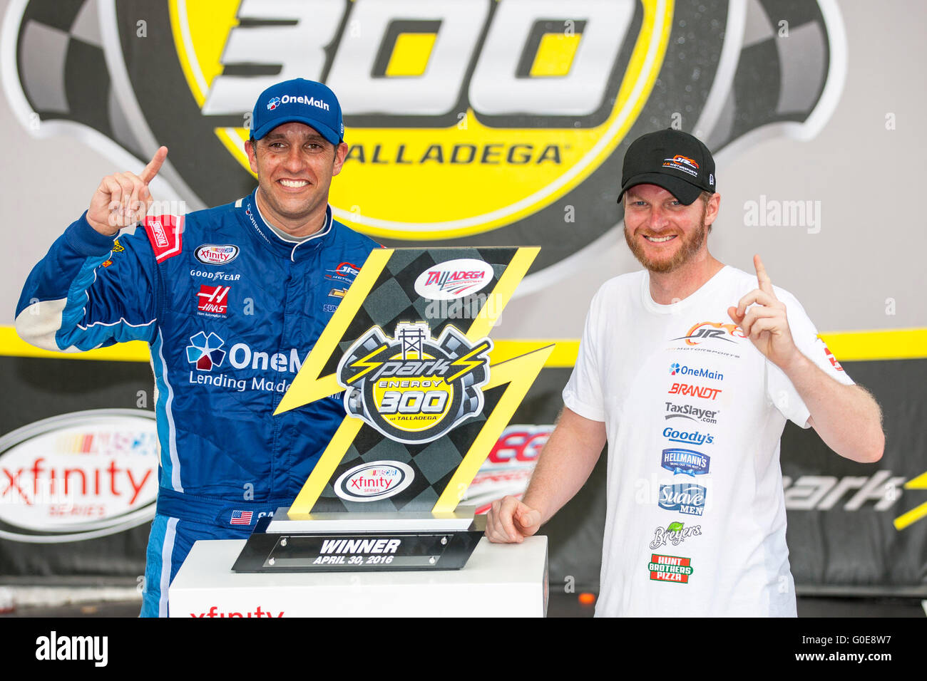 Sparks energy 300 hi-res stock photography and images - Alamy