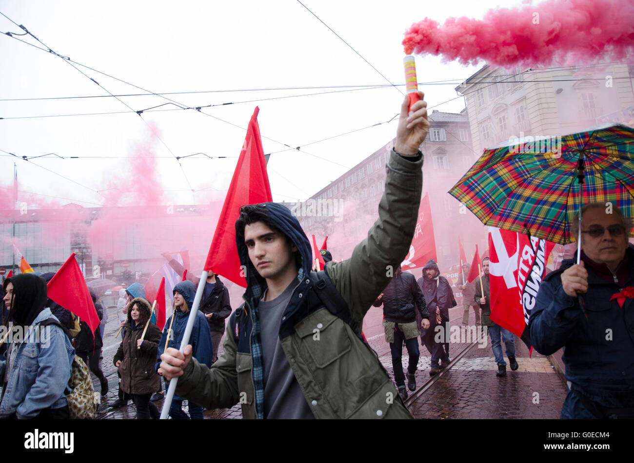 Turin, Italy. 01st May, 2016. Clashes against the police and autonomous ...