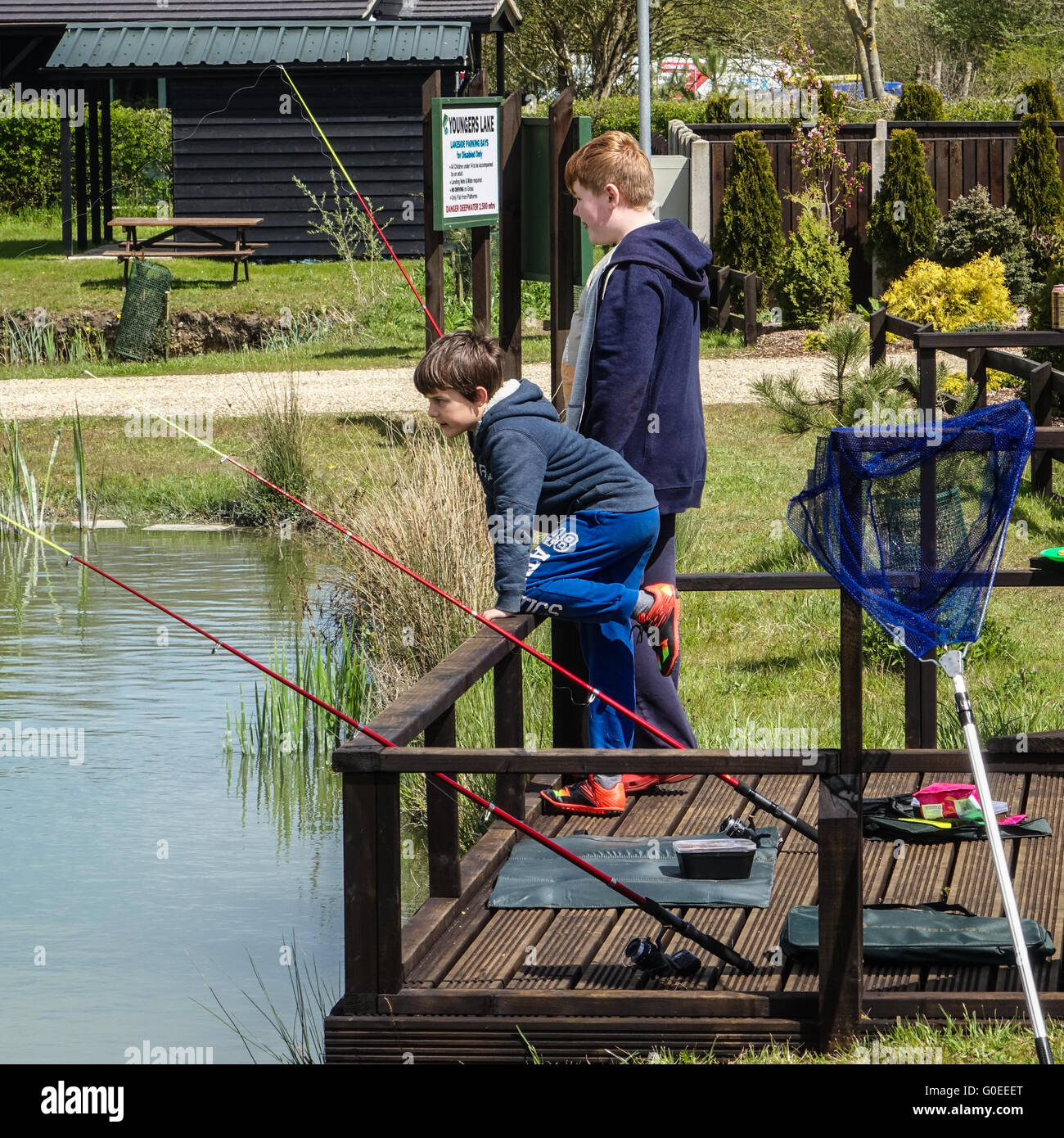 Lakeside camping uk hi-res stock photography and images - Alamy