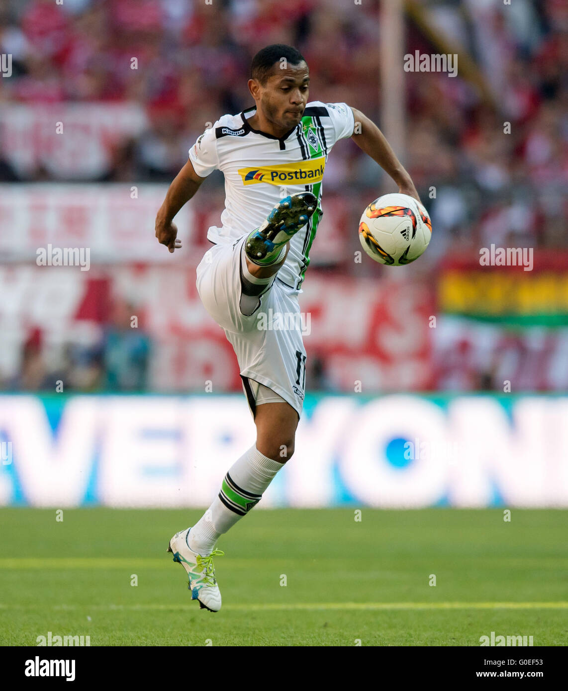 Moenchengladbach's Raffael in action during the German Bundesliga ...