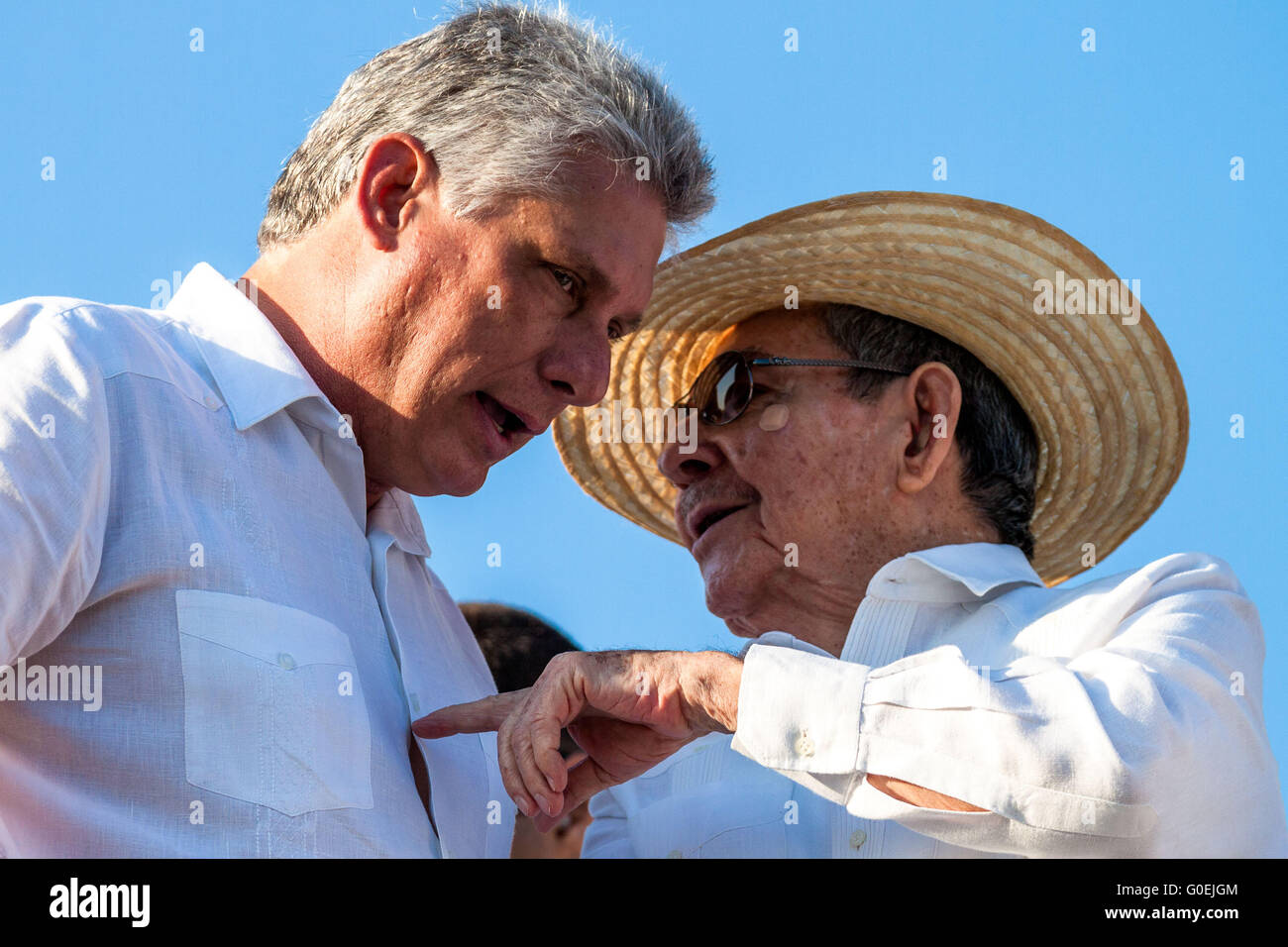 Havana, Cuba. 1st May, 2016. Cuban leader Raul Castro (R) talks with ...