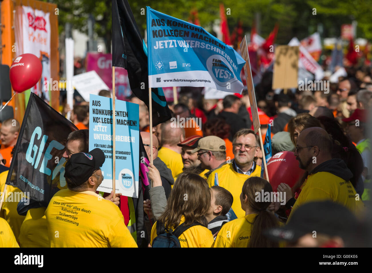 Berlin, Germany. 1st May, 2016. Members of trade unions, workers and ...