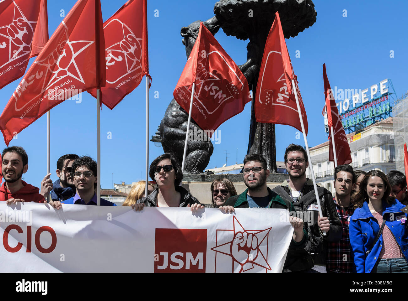 Madrid, Spain, 1 th May 2016. Workers demand to raise minimum wage in ...