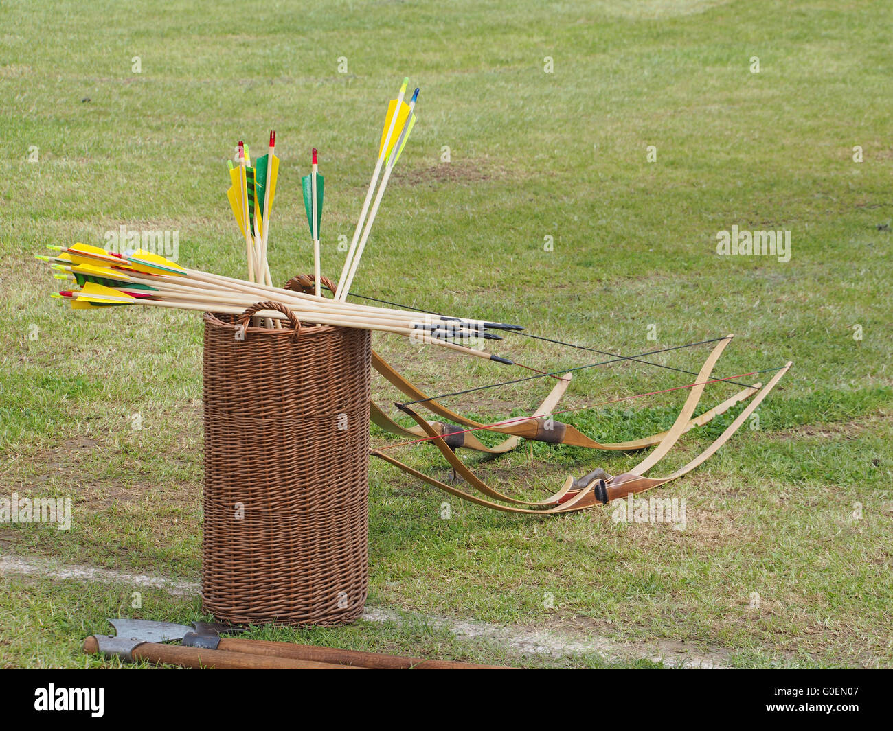 Arc with arrows hi-res stock photography and images - Alamy